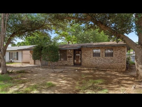 2920 Cunningham Drive, Wichita Falls, TX Presented by Collin Seaton.