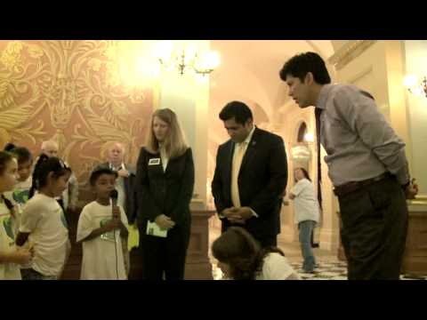 Los Angeles First Graders Traveled to Sacramento to Shine Spotlight on Solar Power
