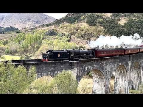 Hogwarts Express Moment! Real Train Over Glenfinnan Viaduct 🏴🚂|