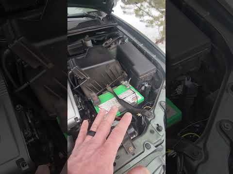 Car Batteries: AGM vs. Gel vs. Flooded - What's the advantage? WEIZE Batteries #shorts #mechanic