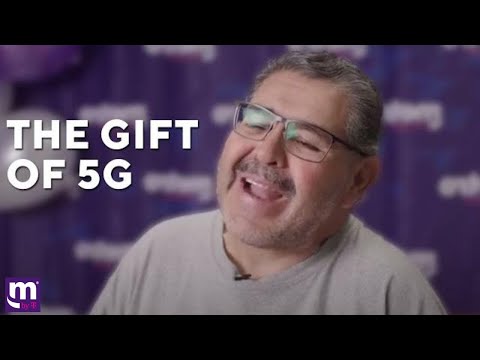 Metro by T-Mobile gives long-time customer the #GiftOf5G
