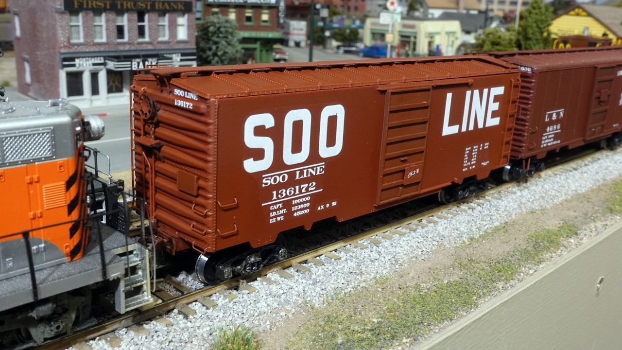 1000 MODEL RAILROAD IDEAS: Upgrade Athearn Blue Box Cars