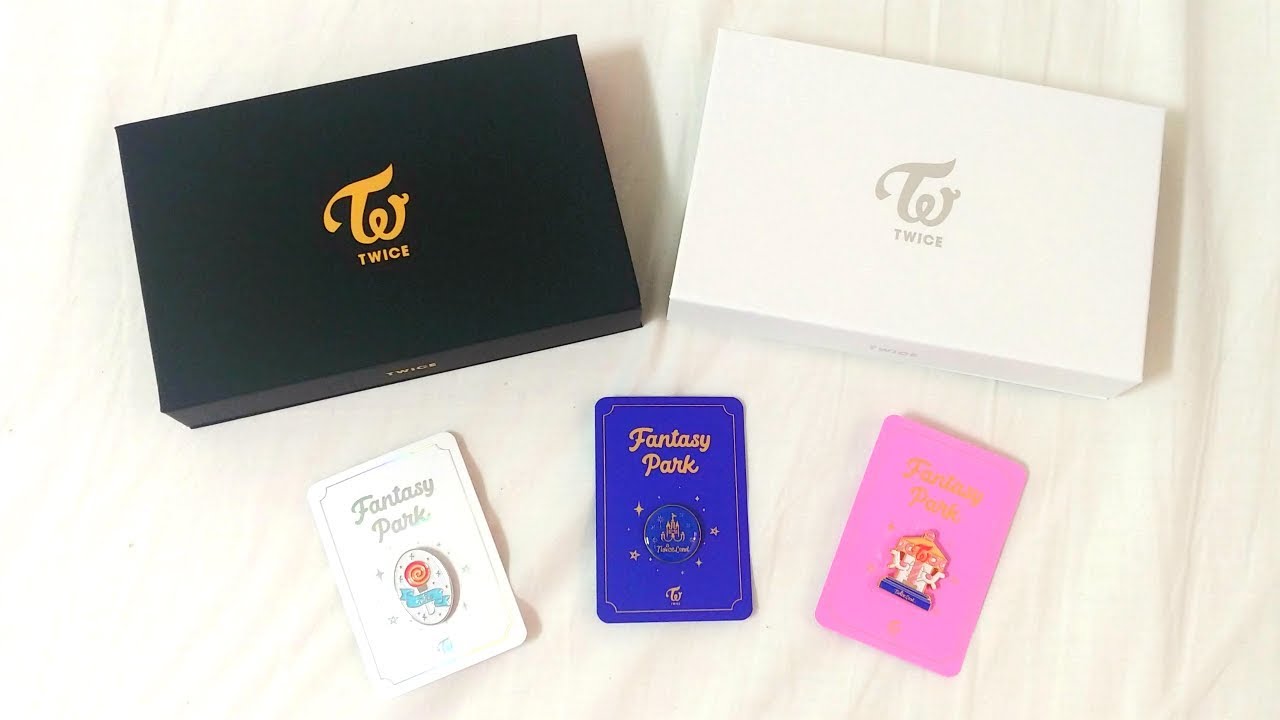 TWICE Pin Set | TWICELAND: Fantasy Park Unboxing