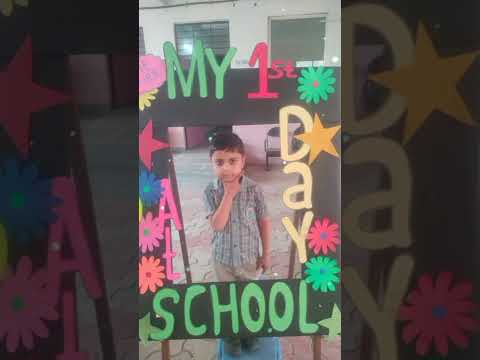 first day of school selfie frame.....😊