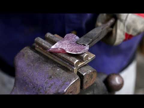 Forging an Elephant from one inch steel bar Video