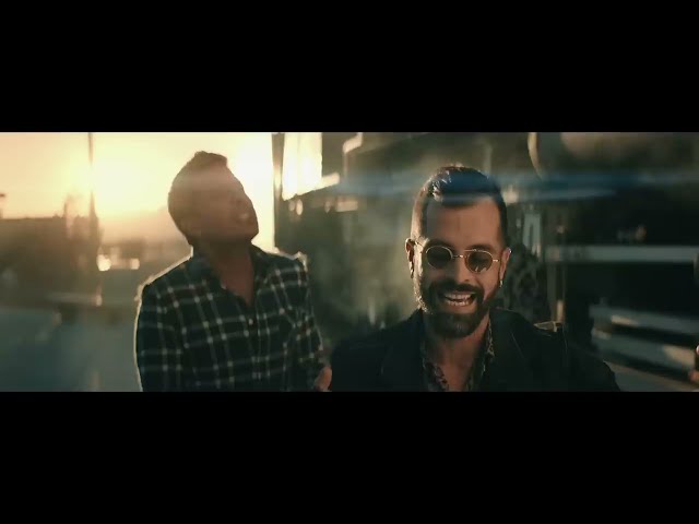 Cali Y El Dandee - Tu Nombre Letra y Videos Musicales