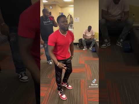 kevin hart dancing to I just wanna rock #shorts #tiktok #funny #dancing #kevinhart #liluzivert