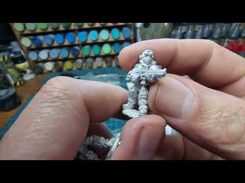a sneaky peak unboxing, of sci fi miniatures from Gripping Beast