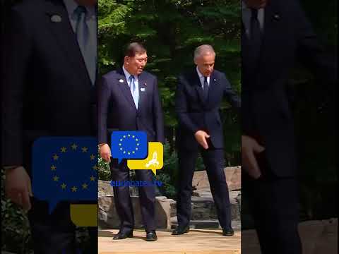 Canadian PM Mark Carney & Wife Diana Fox Carney Greet Fumio Kishida & Wife Yuko Kishida 🇯🇵 #G7Summit