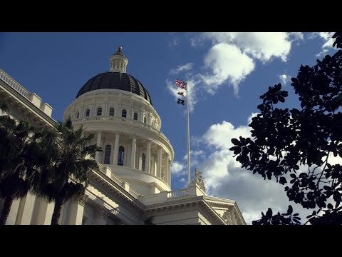 New California laws in 2022: Minimum wage increases to $15, to-go cocktails stay