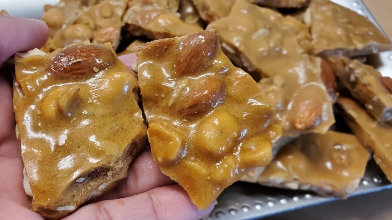 Easy Gourmet Candy Nut Brittle(microwavable)