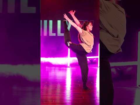 Megan Goldstein Choreo to "Halley's Comet" by Billie Eilish