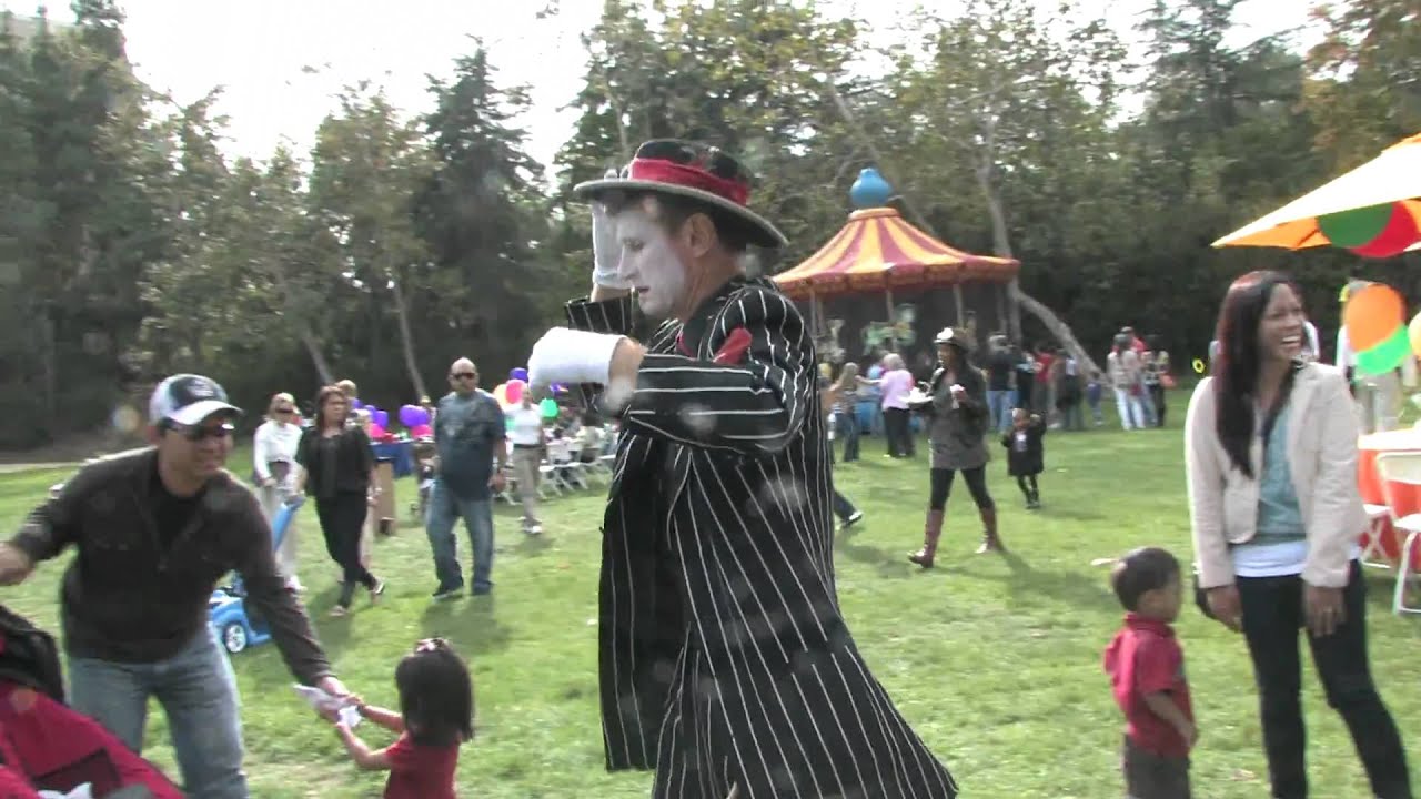 Hire Derek the Mime - Mime in Santa Monica, CA | GigSalad