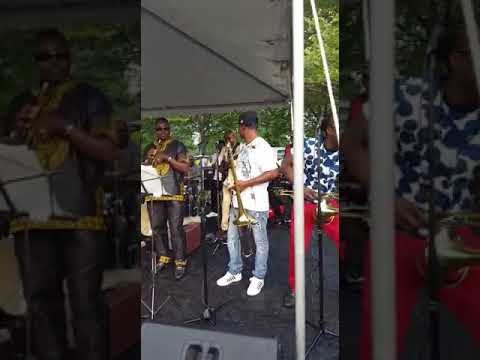 NANA MARFO ON STAGE WITH GYEDU BLAY AMBULLEY. | sankofaonline.com