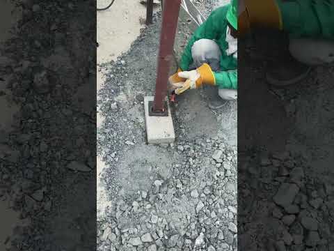 Welding Column & Base Plate For Temporary Site Offices. #shortvideo #shorts #construction