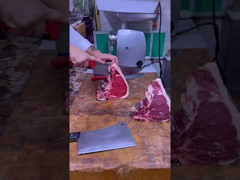 How do you cut Florentine Steak (Bistecca Alla Fiorentina)?