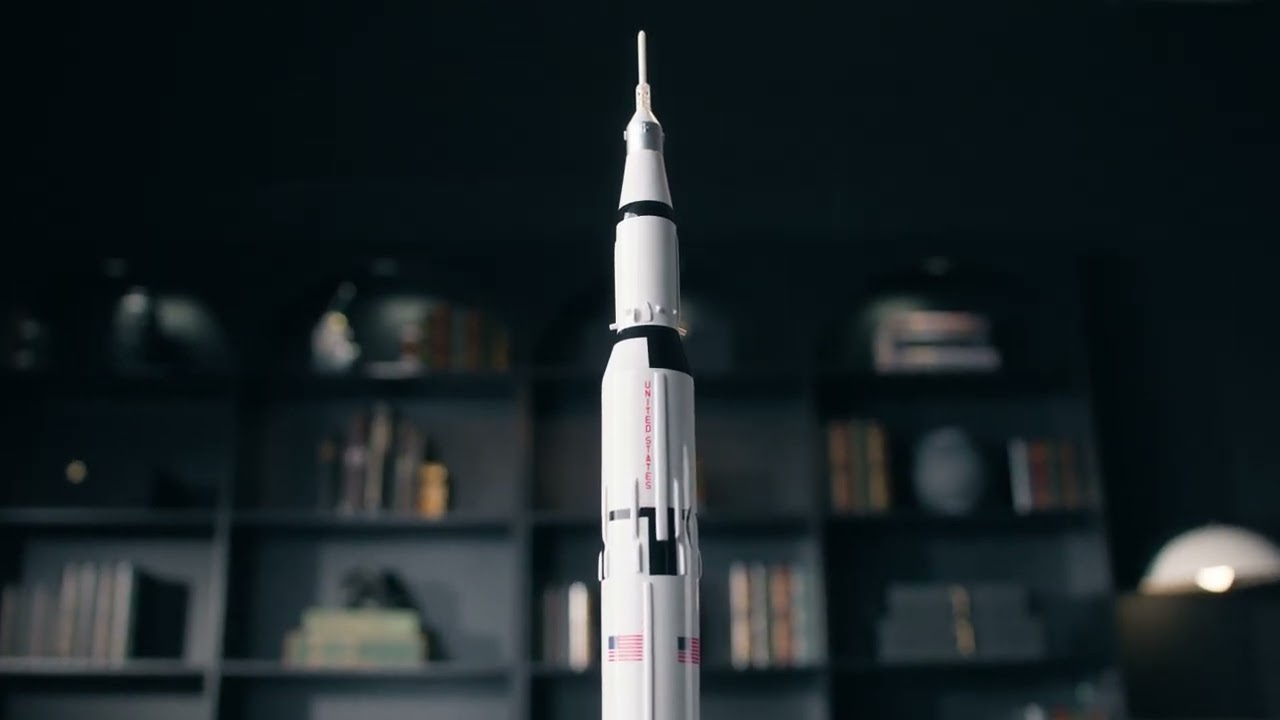 Executive Series Collection - Saturn V by Daron