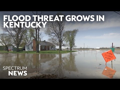 Officials urge evacuation as Kentucky town faces mass flooding
