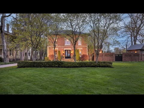 62 Bond St W, Lindsay, Ontario