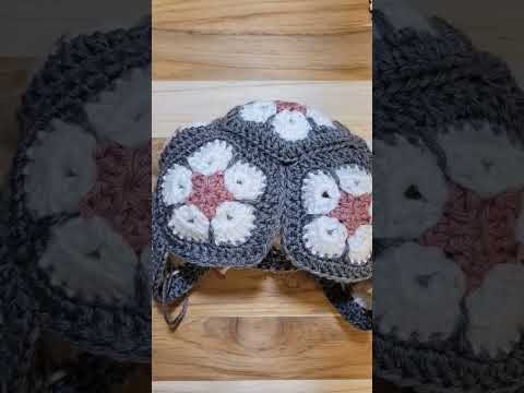 in progress, crochet Hippo/African flower motif