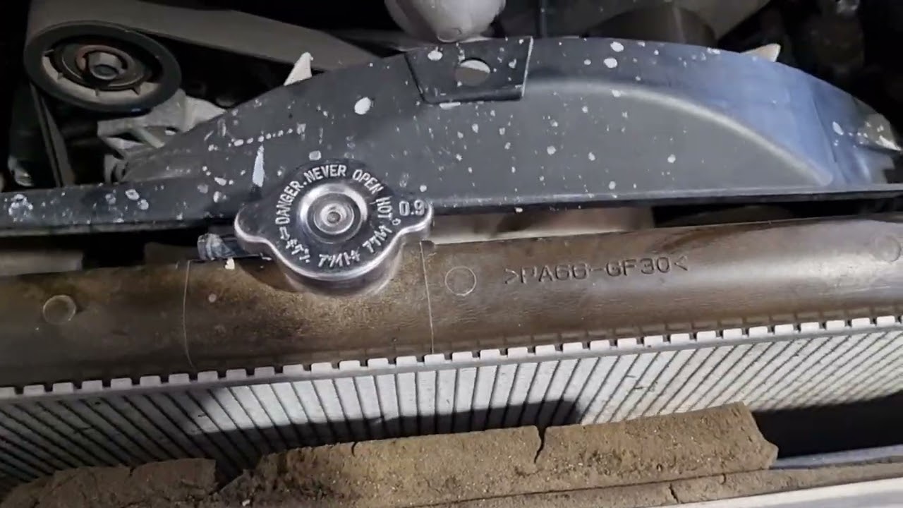 Mitsubishi Pajero NT - Radiator Replacement #automotive #carmechanic #mechanic #mitsubishi