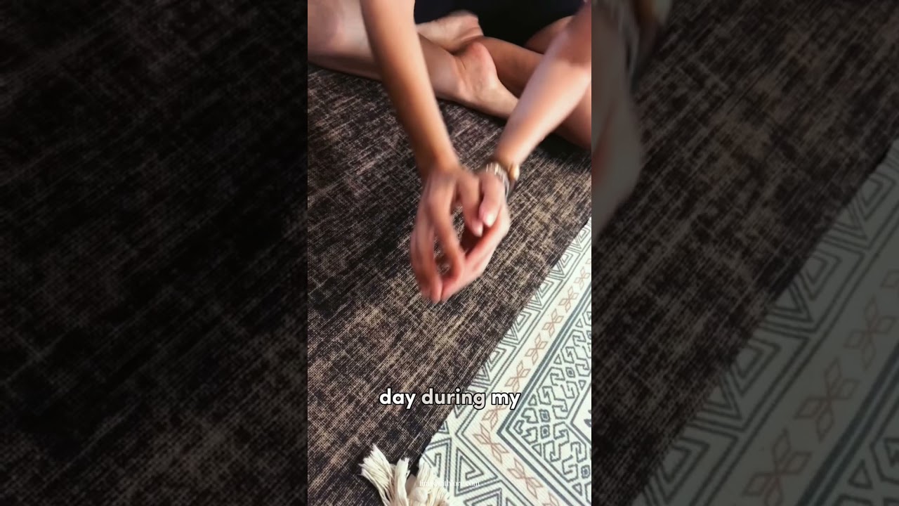 I didn’t expect to love this Amazon Yoga Mat (I was wrong)