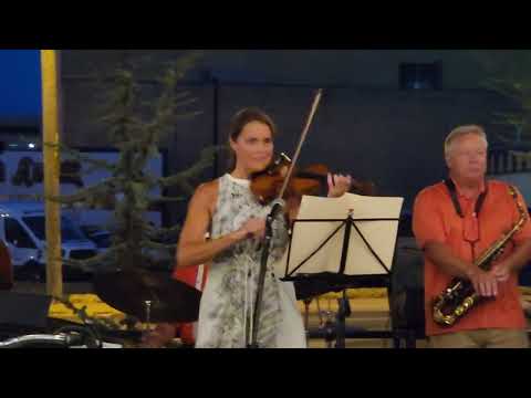 Kirsten Weingartner Weiss plays Viola with BG Jazz Band. Live Jazz near me in Springfield Missouri