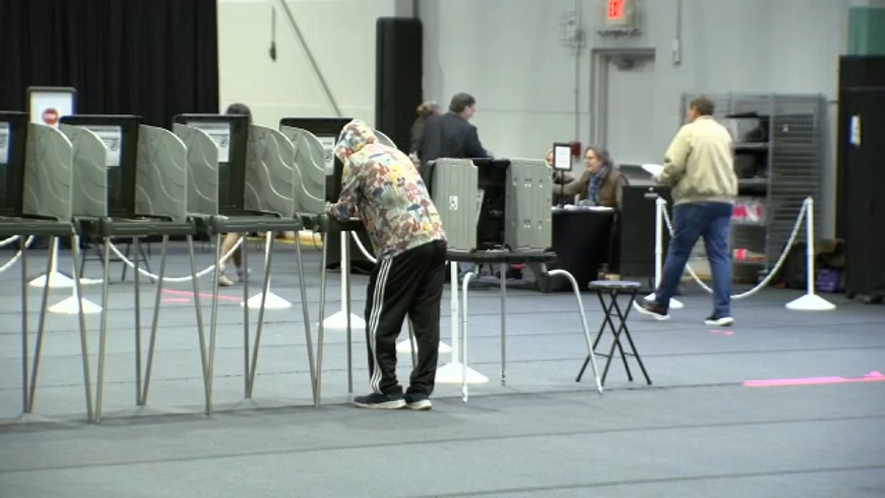 Early voting surges in NC ahead of Tuesday's primary election