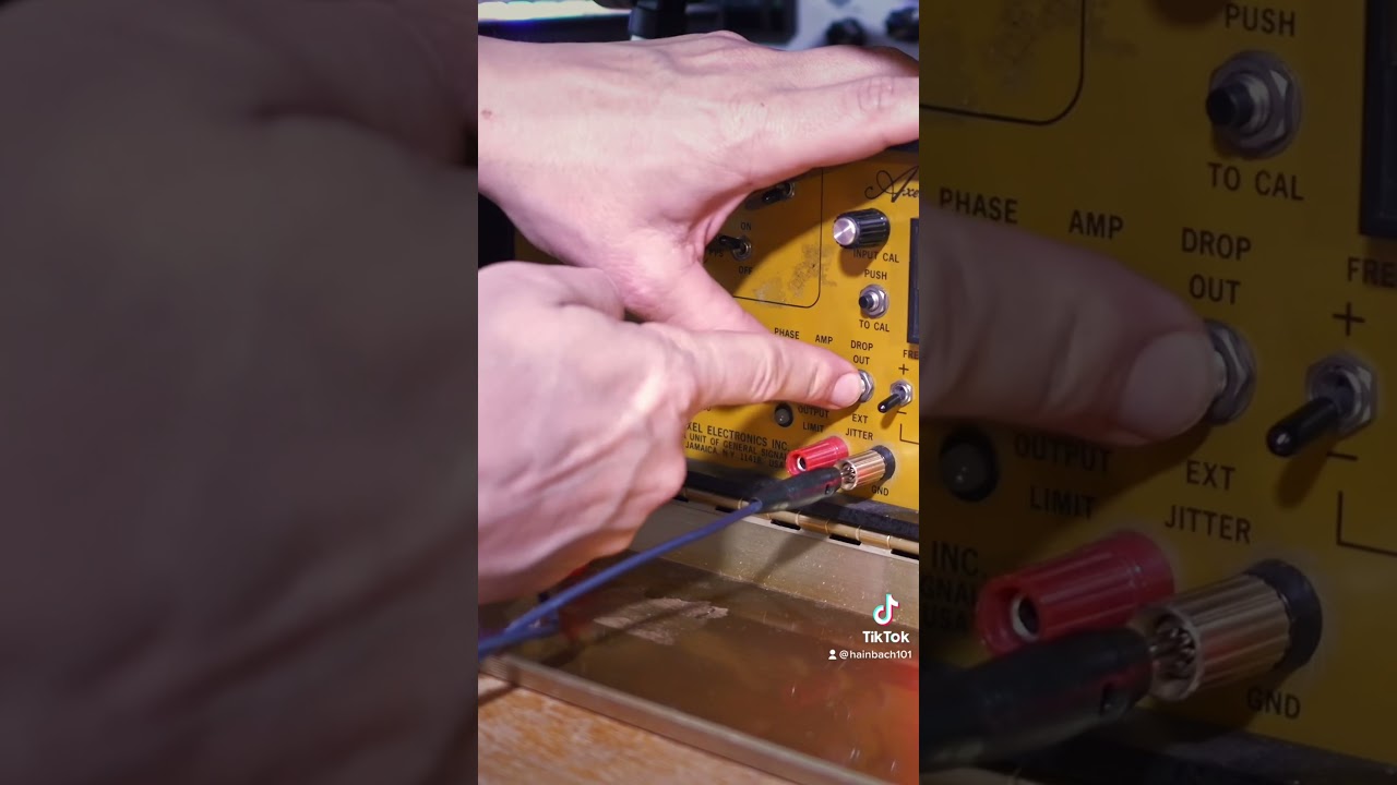 Feedback Patching On A Line Simulator