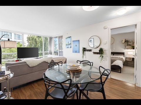Coolest Pad in The Westin Wall Centre - Refined Modern Living in Richmond BC Near Capstan Skytrain