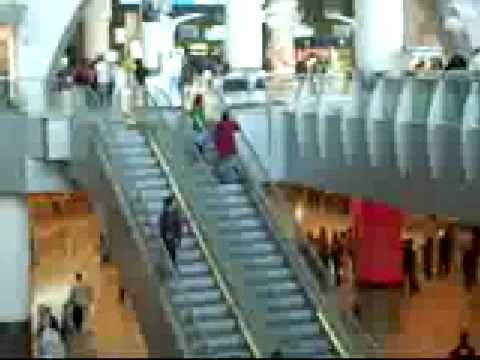 Inside Kuwait Airport Departures.wmv