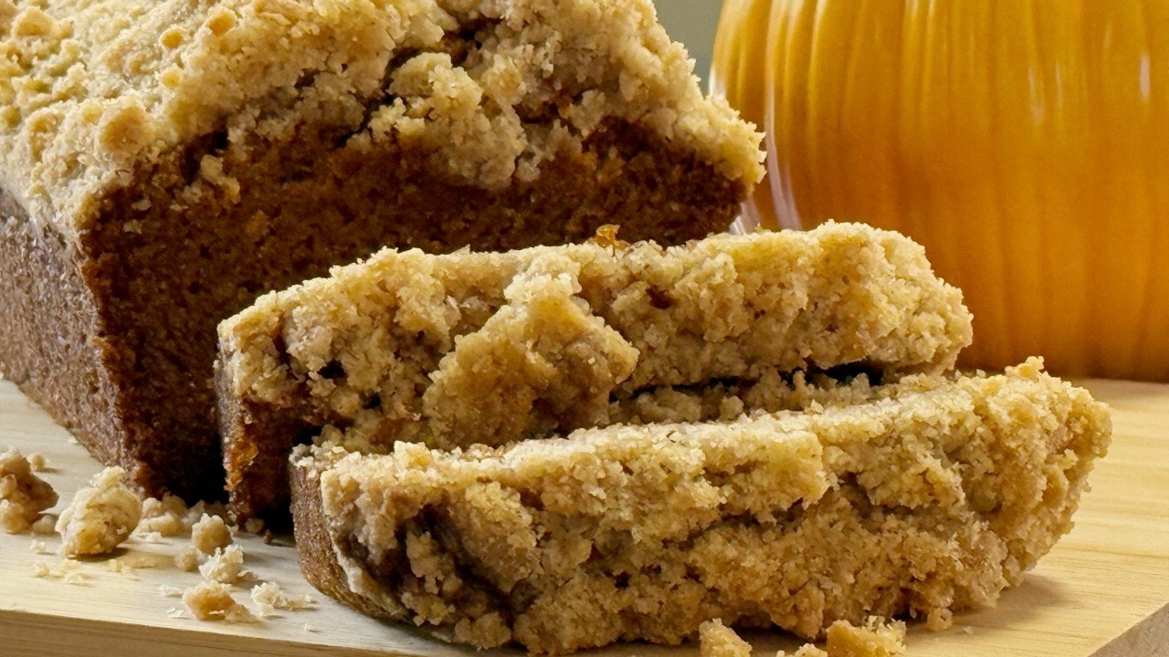 How to Make the Best Pumpkin Streusel Bread Ever