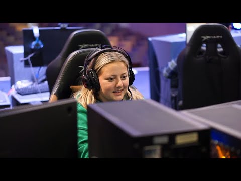 Sport management students learn from and interact with the WMU Esports ...