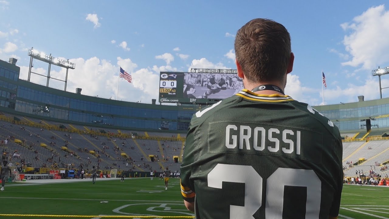 Sitting Front Row at Lambeau Field POV