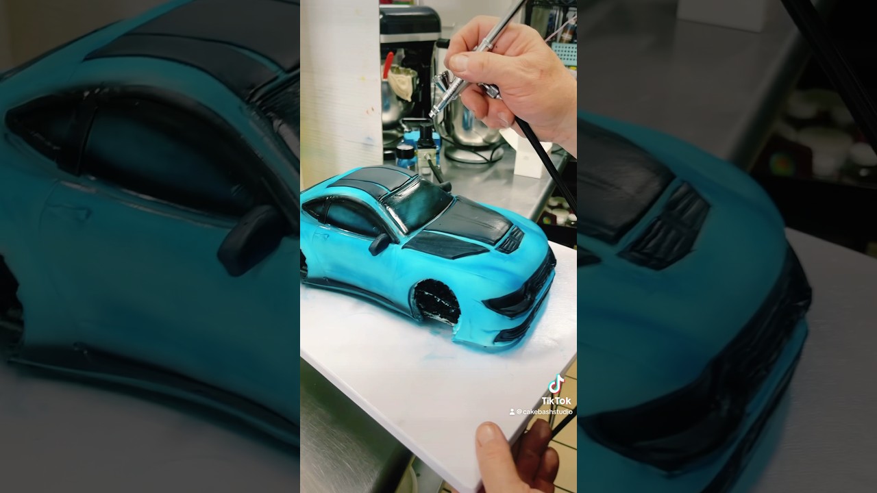 Airbrushing a 3D CAR CAKE #decoration #cake #cakedecorating #car #sportscar