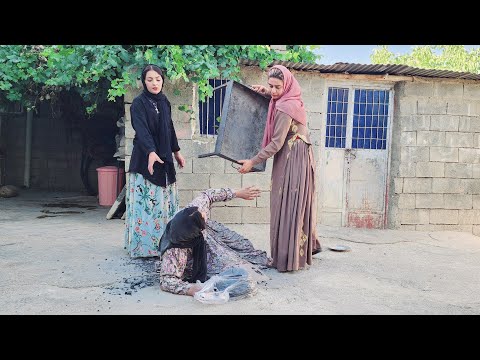 A grandmother's gift to her son's first wife and the jealousy of the second wife