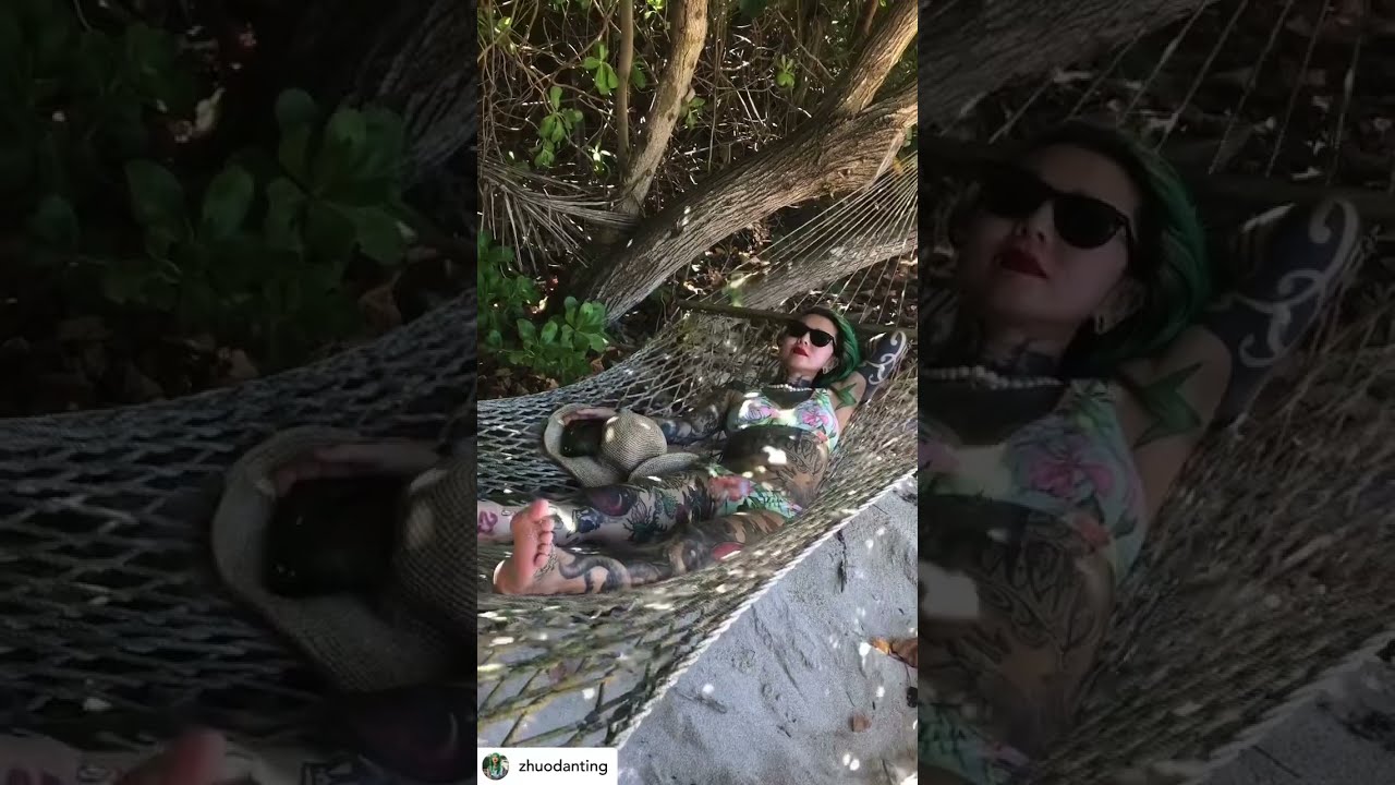 Check Out Beautiful Tattoo Artist @zhuodanting