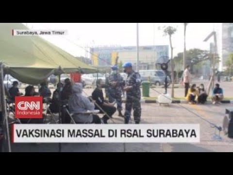 Serbuan Vaksin, 350 Warga Antre Vaksin Di RSAL DR Ramelan Surabaya