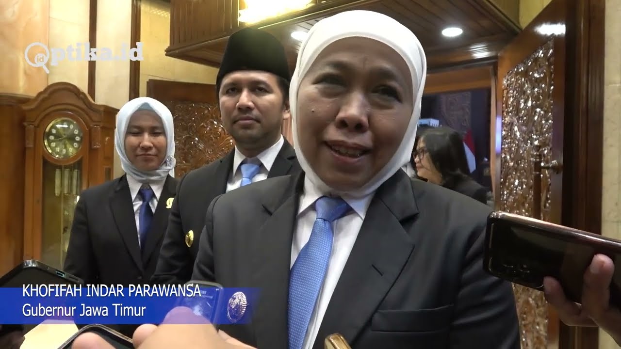 GUBERNUR KHOFIFAH IMBAU WISATAWAN WASPADA CUACA EKSTREM