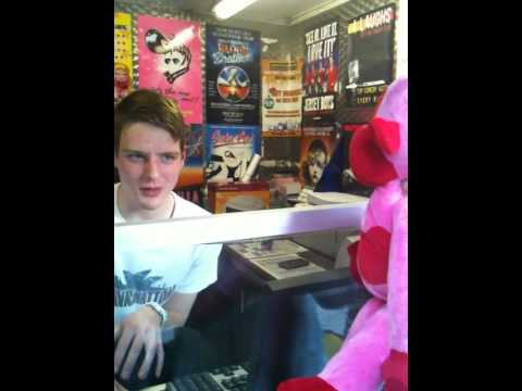 TESCO - VIDEO 32 - THE TICKET SELLER