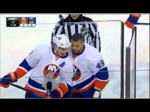 Justin Johnson (New York Islanders) vs. John Scott (Buffalo Sabres) fight