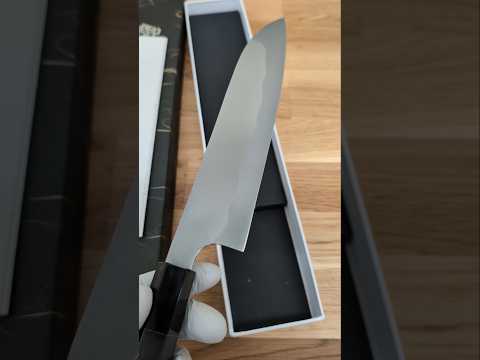 Honyaki Chef's Knife - Santoku (175mm/7") - Aogami 2 Carbon Steel by Yoshihiko Akitomo