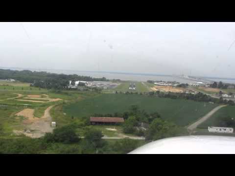 Approach Bay Bridge Airport, Runway 29, Cessna 172P (Aug. 2012)
