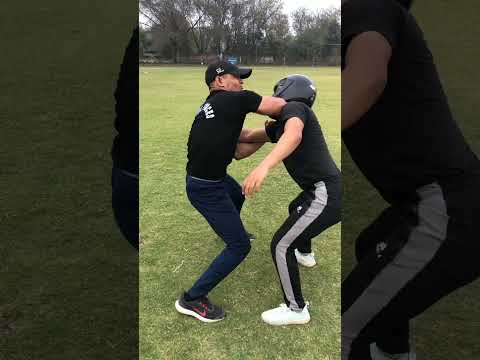 Road Fight with Commando #missionsavenirbhaya#selfdefencetechniqe#commandofitnessclub