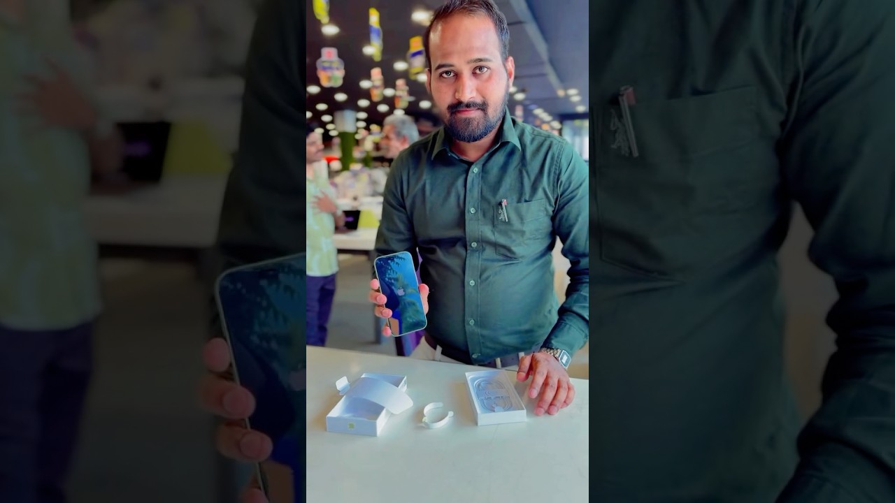 My new iPhone 17 favourite sage green @A@AppleApp@AppleIndia