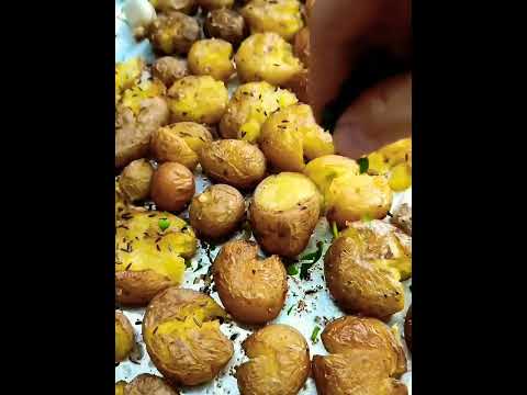 Super chrumkavé rozpučené zemiaky z plechu, jednoducho a chutne #recept