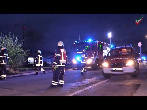 Feuerwehr-Großeinsatz in Industriebetrieb [BMA, F1, F2] schnelles Eingreifen verhindert Schlimmeres