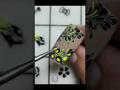 Dotting tool nail art 💅🏻 #nailicious #youtubeshorts #nails #nailtutorial #shorts