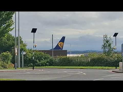 LIVERPOOL AIRPORT ARRIVALS