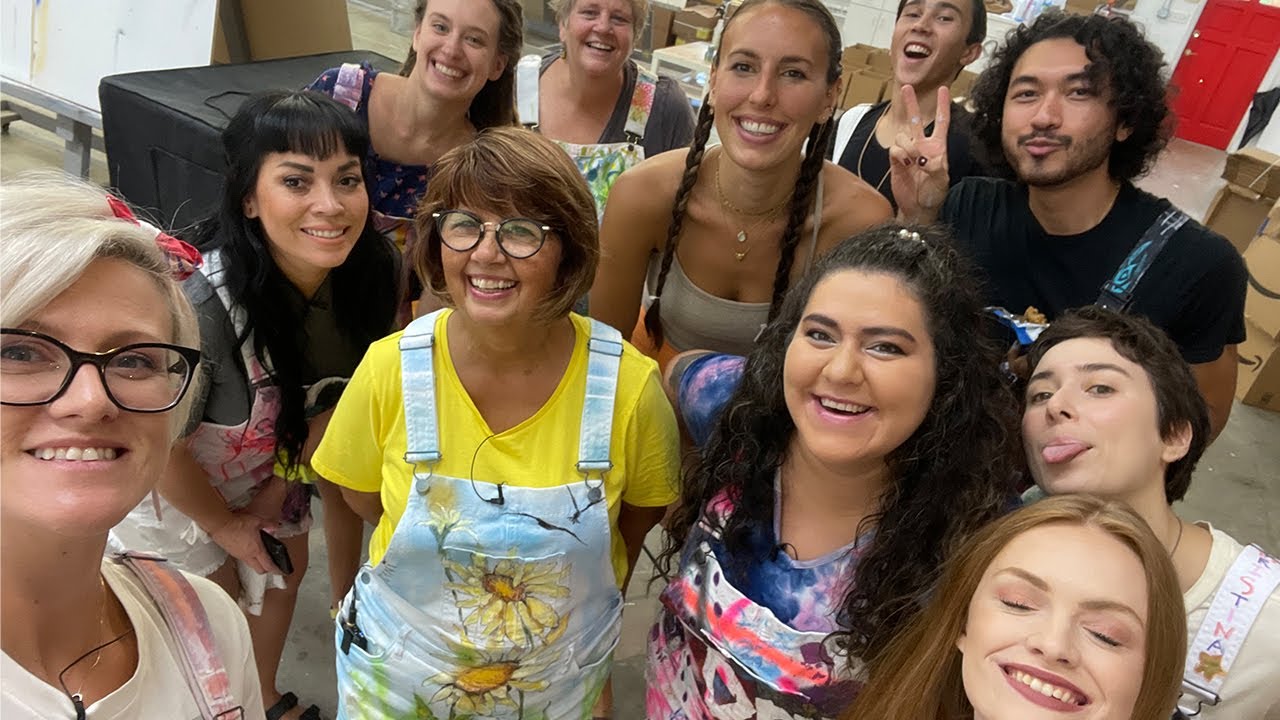 11 Artists Compete for $25,000 (The Outstanding Artist - S2 E1)